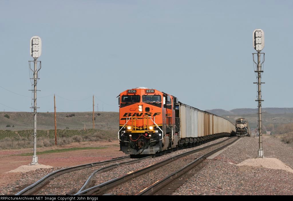 BNSF 6236
